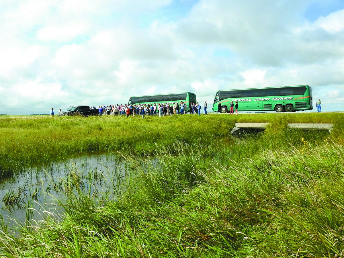 Tour highlights success of the 2013 Springbrook water management ...